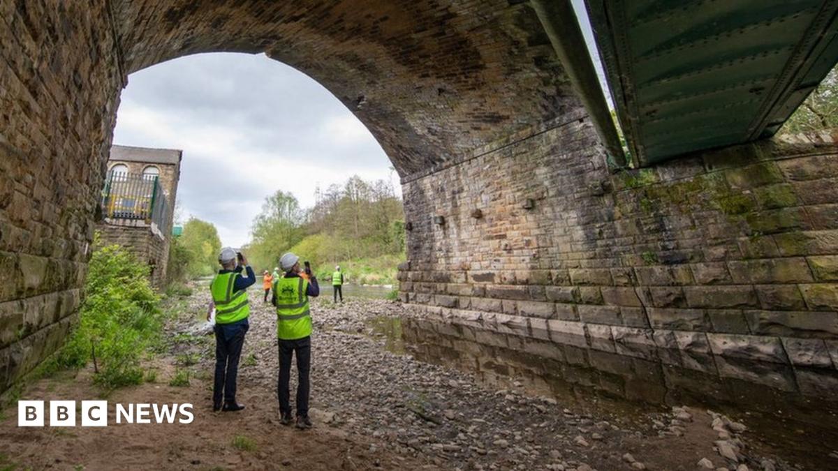 River Calder: Experts examine if mining caused bridge subsidence - BBC News