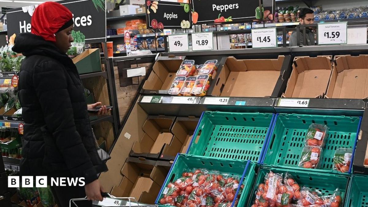 Vegetable shortages could last for up to a month - BBC News