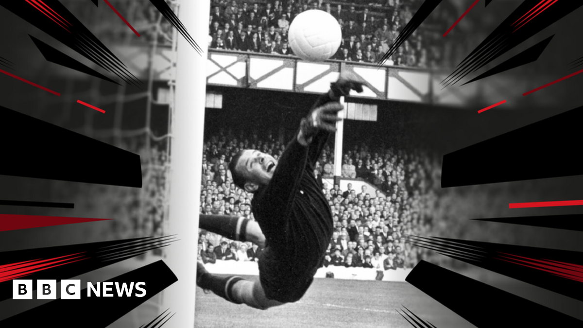The Black Panther: The greatest goalkeeper of all time - BBC News