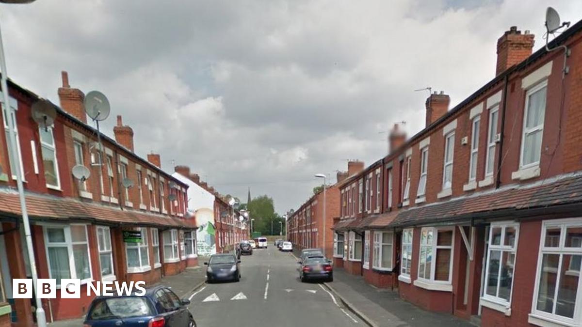 Moss Side death: Two arrests over stabbing which 'could be gang-related ...