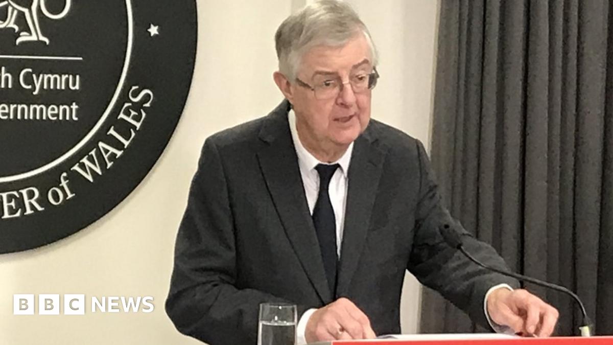 Covid-19: Welsh Government update - BBC News