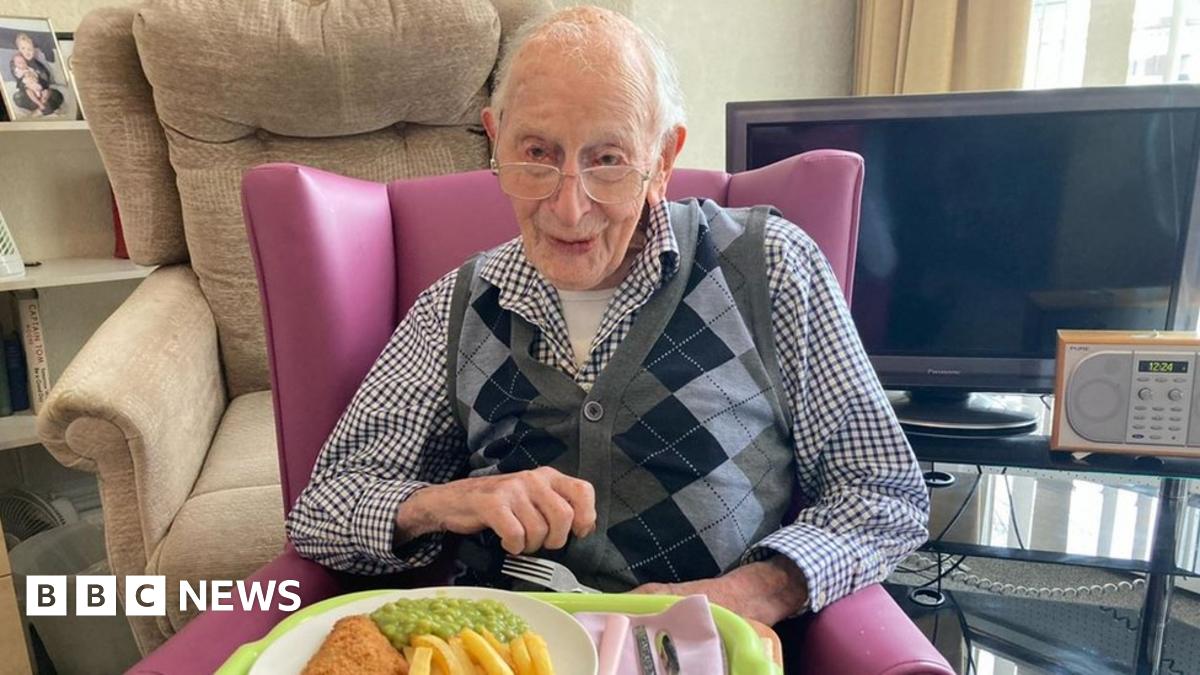 Great-grandad, 111, is world's oldest living man - BBC News