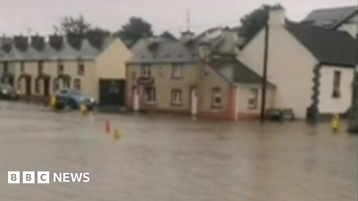 Flooding in Tyrone and Donegal causes 'catastrophic damage' - BBC News