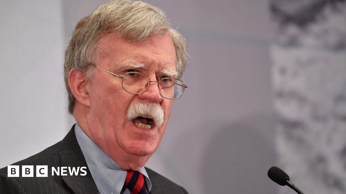 US-Iran: John Bolton warns Iran of 'hell to pay' if crossed - BBC News