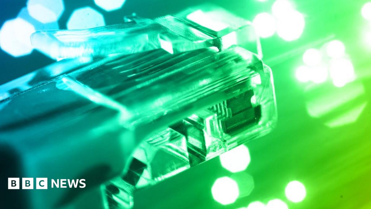 Superfast Cymru broadband project nears end - BBC News