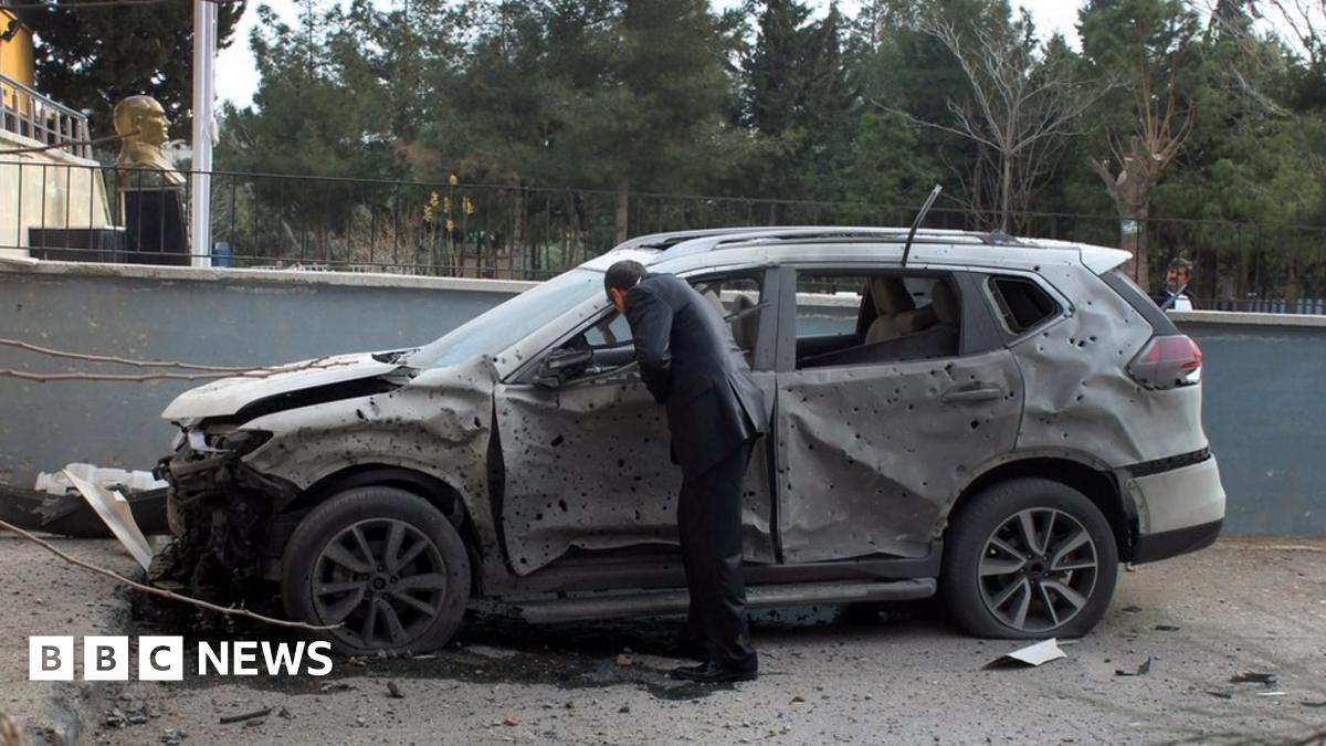 Turkey-Syria: 'One dead' as rocket hits border school - BBC News