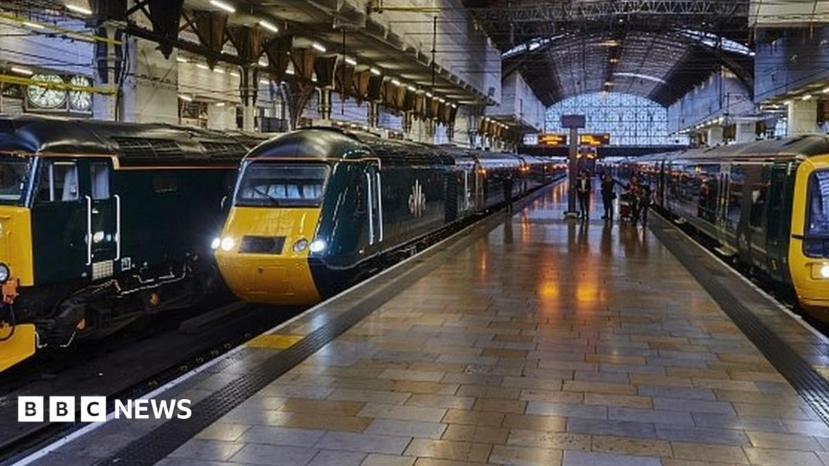 Labour conference: Rail nationalisation now official policy - BBC News