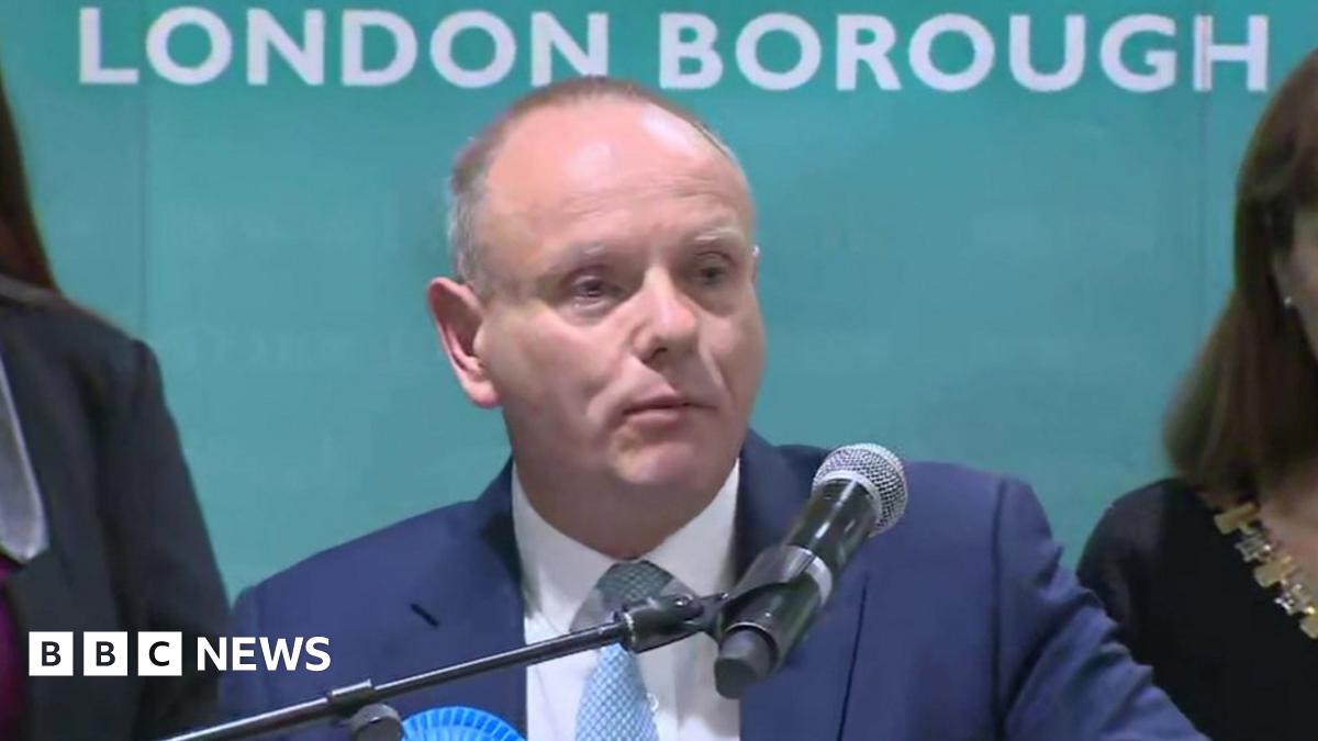 Mike Freer: North London MP to step down over safety fears - BBC News