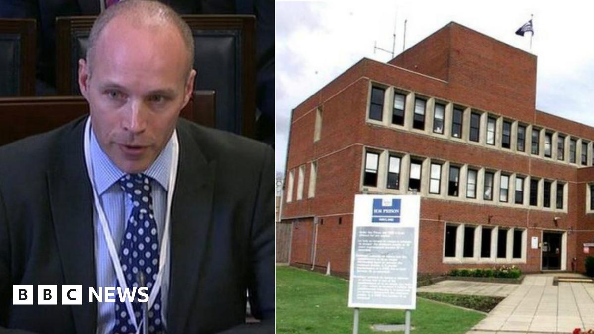 HMP Wayland governor beaten by inmate in canteen - BBC News