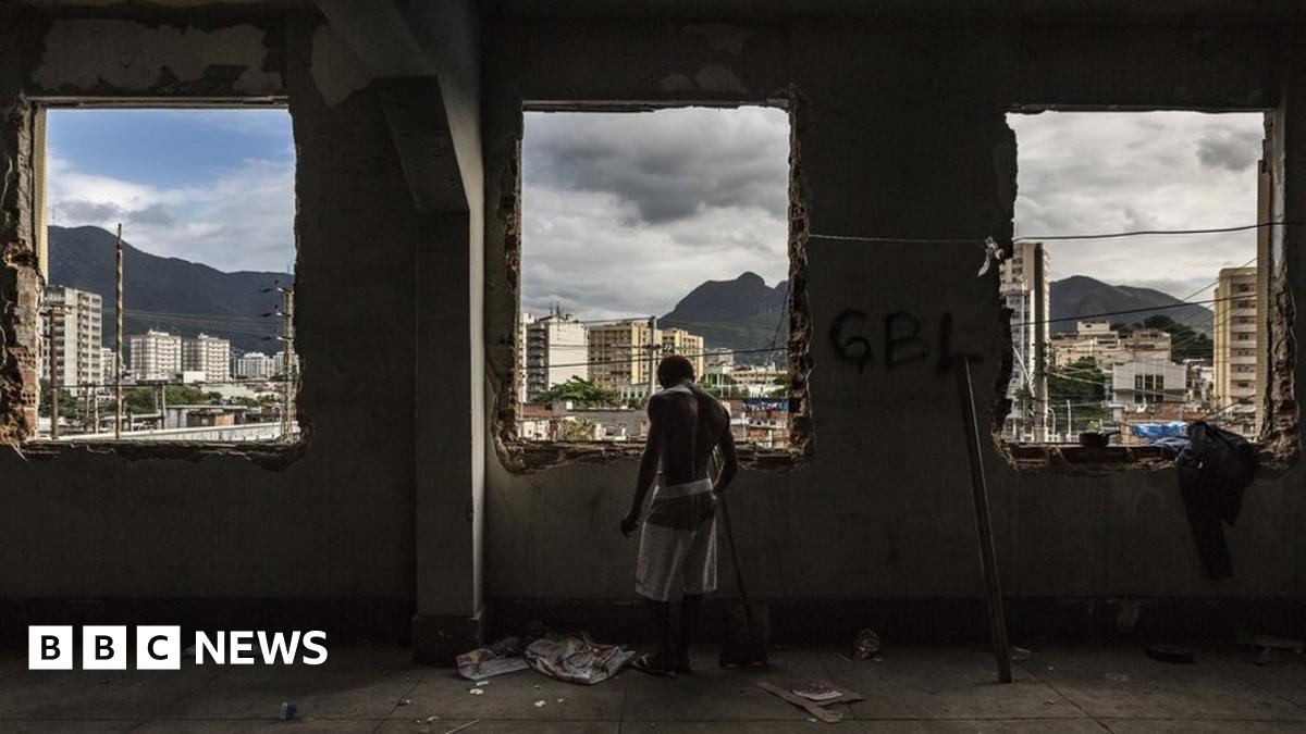 Priced out of the favela: The Brazilians turning to squats - BBC News