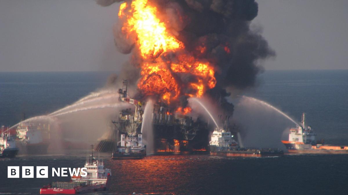 US Gulf oil spill nearly ruined BP, says chief Bob Dudley - BBC News