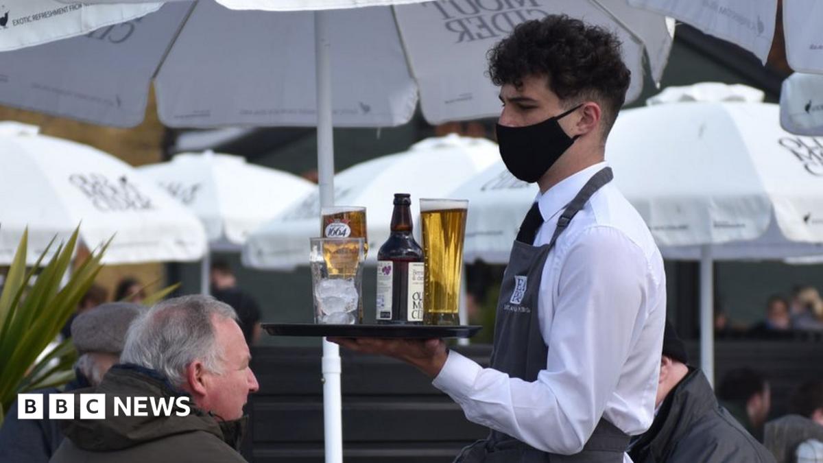 Covid in Wales: Opening pubs too soon 'may undo all the good' - BBC News