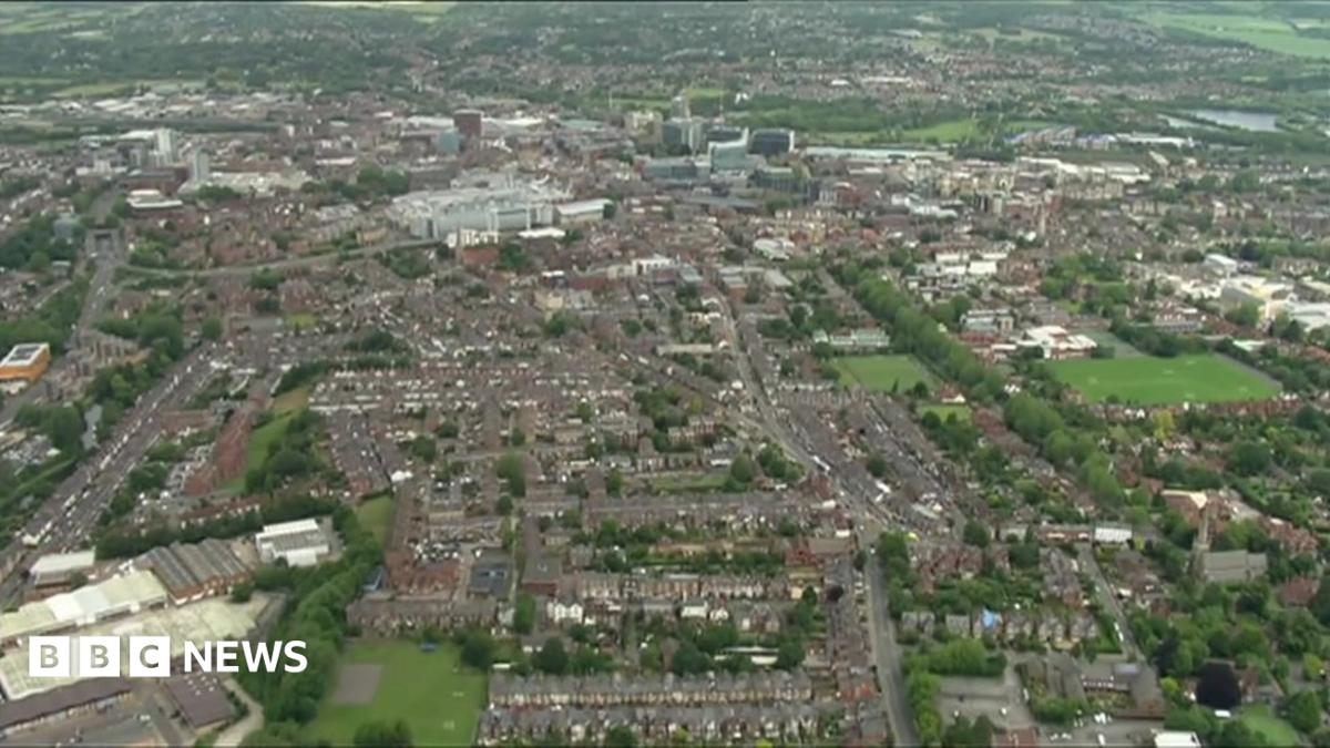 Reading Borough Council to unveil road network plans to residents - BBC ...