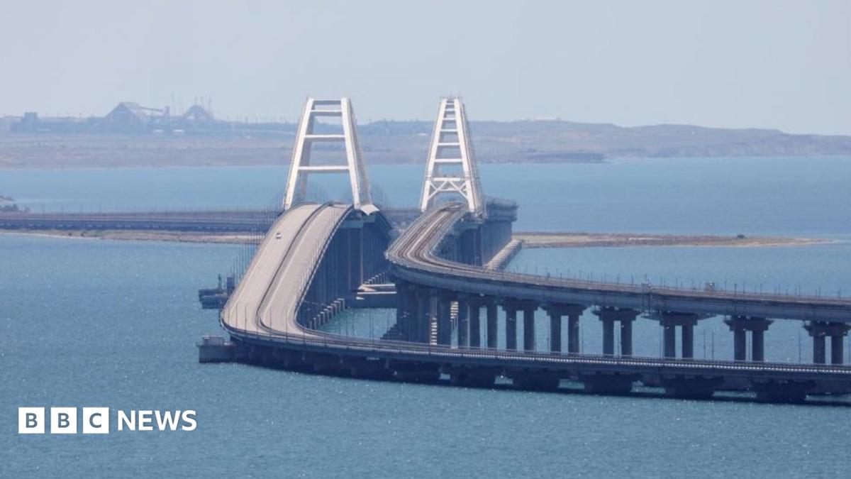 Ukraine war: Crimea bridge targeted by missiles, Russia says - BBC News