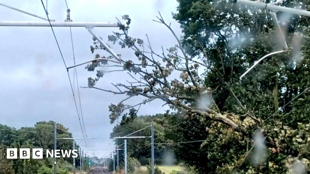 Preston and Blackpool trains cancelled due to power lines damage - BBC News