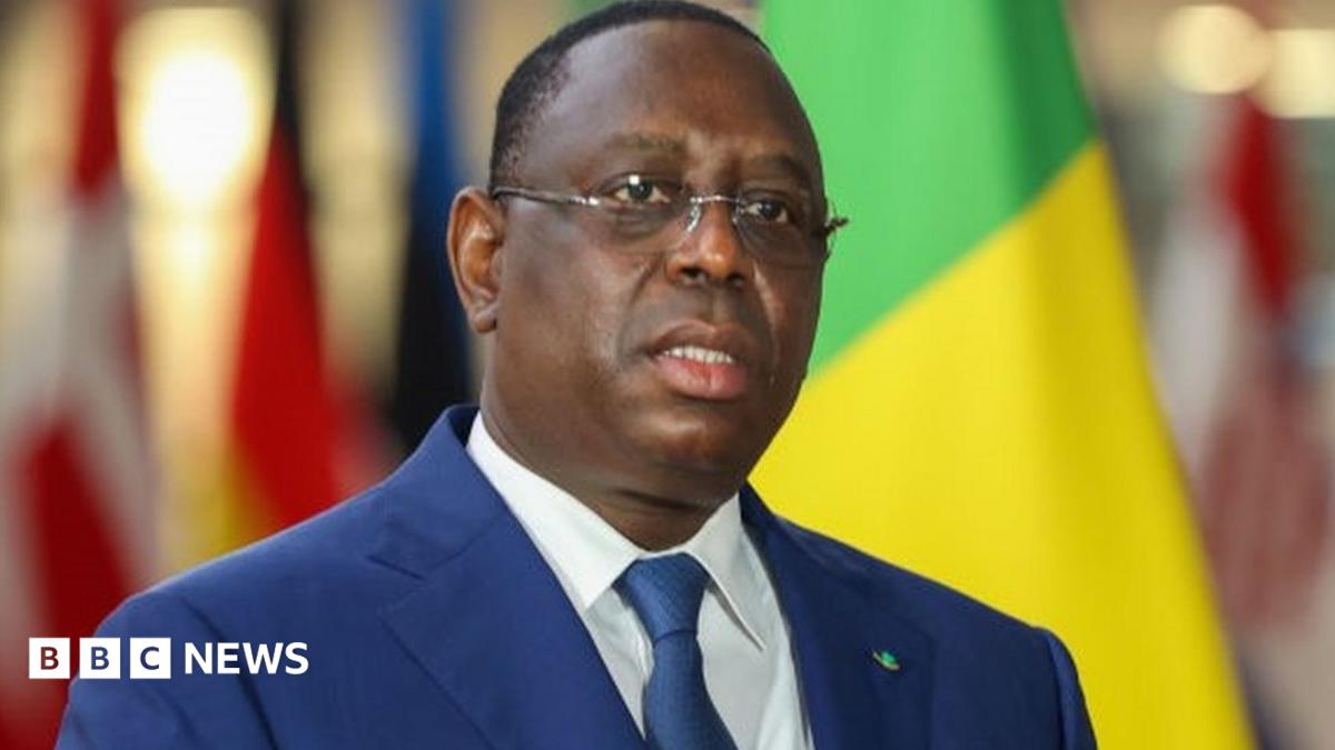 Senegal bus crash kills 40: President Sall declares mourning period ...