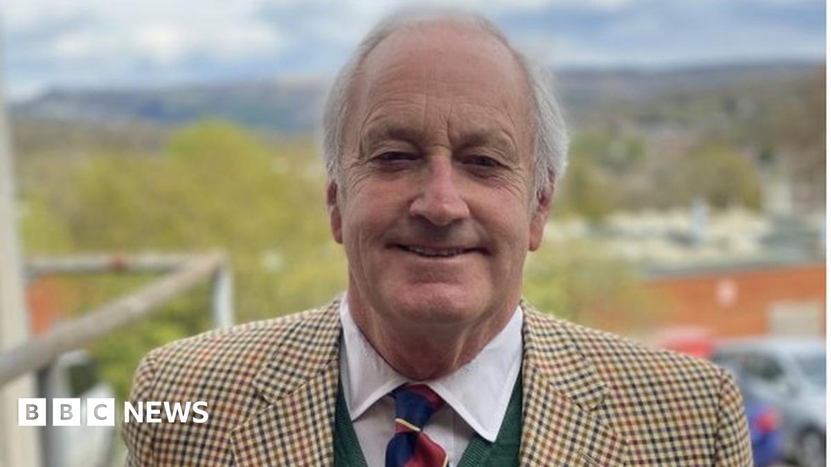 UKIP: Ex-Conservative minister Neil Hamilton elected party leader - BBC ...