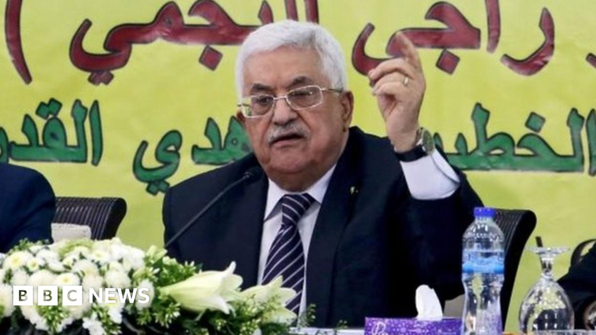 Palestinian unity government 'to resign over Gaza row' - BBC News