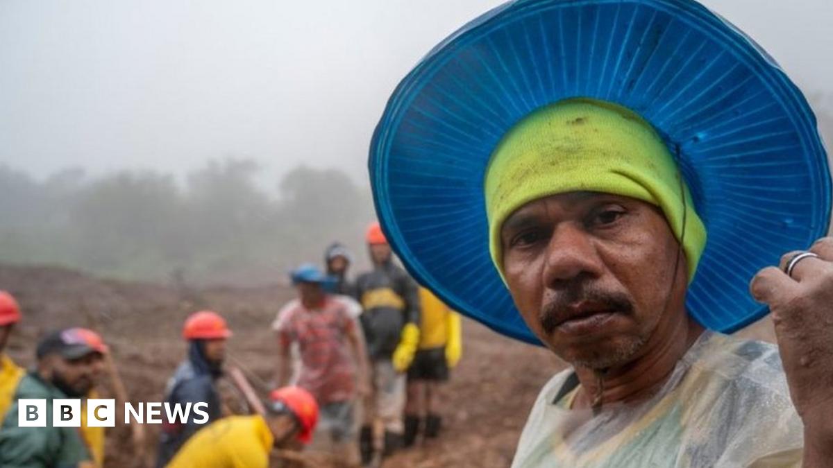 Maharashtra: At least 22 dead, dozens trapped in deadly India landslide - BBC News