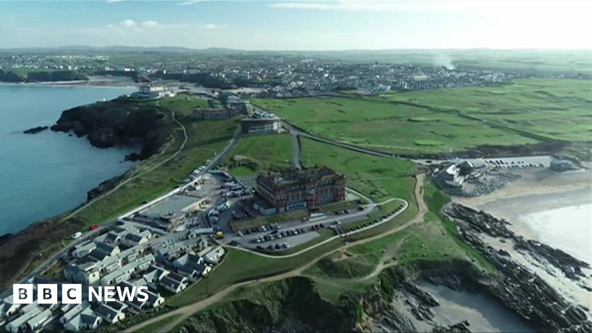 Newquay community groups urged to apply for grants - BBC News