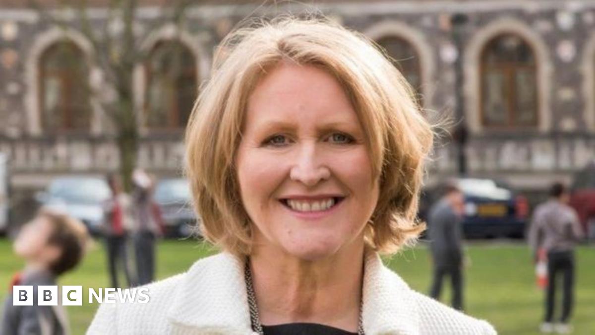 Children 'afterthought' for social media companies - BBC News