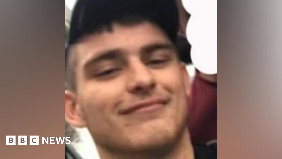 Body found confirmed as missing man Lee Johnston, PSNI say - BBC News