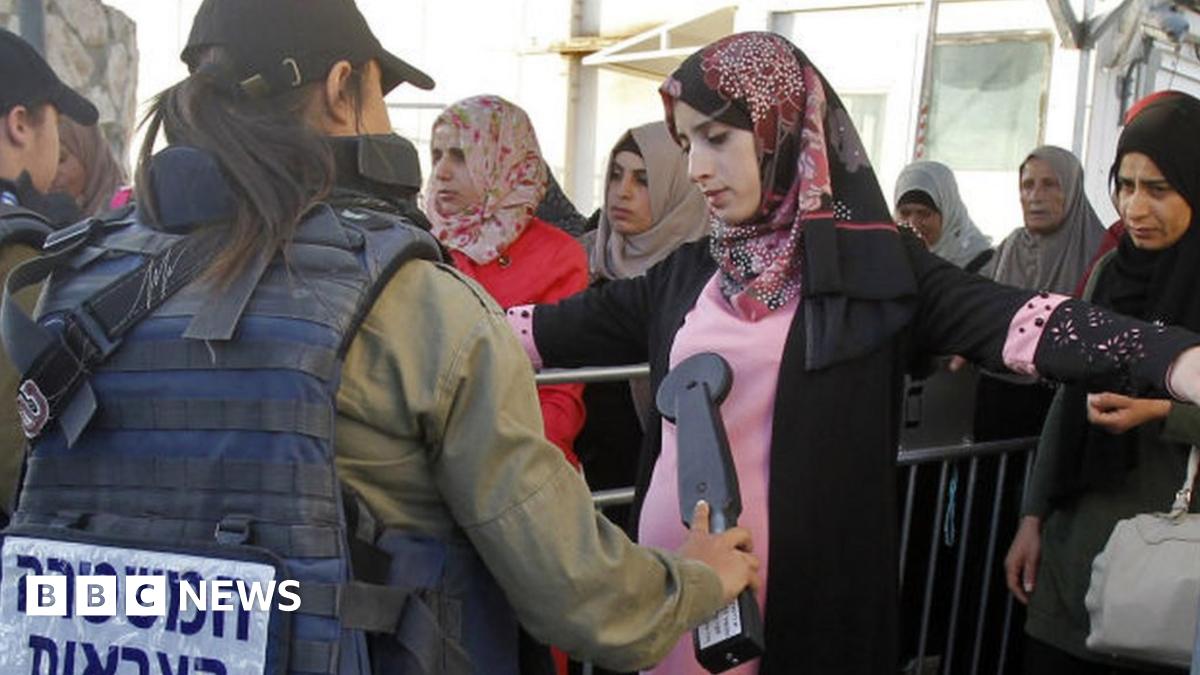 West Bank pressures grow amid Israeli closures - BBC News