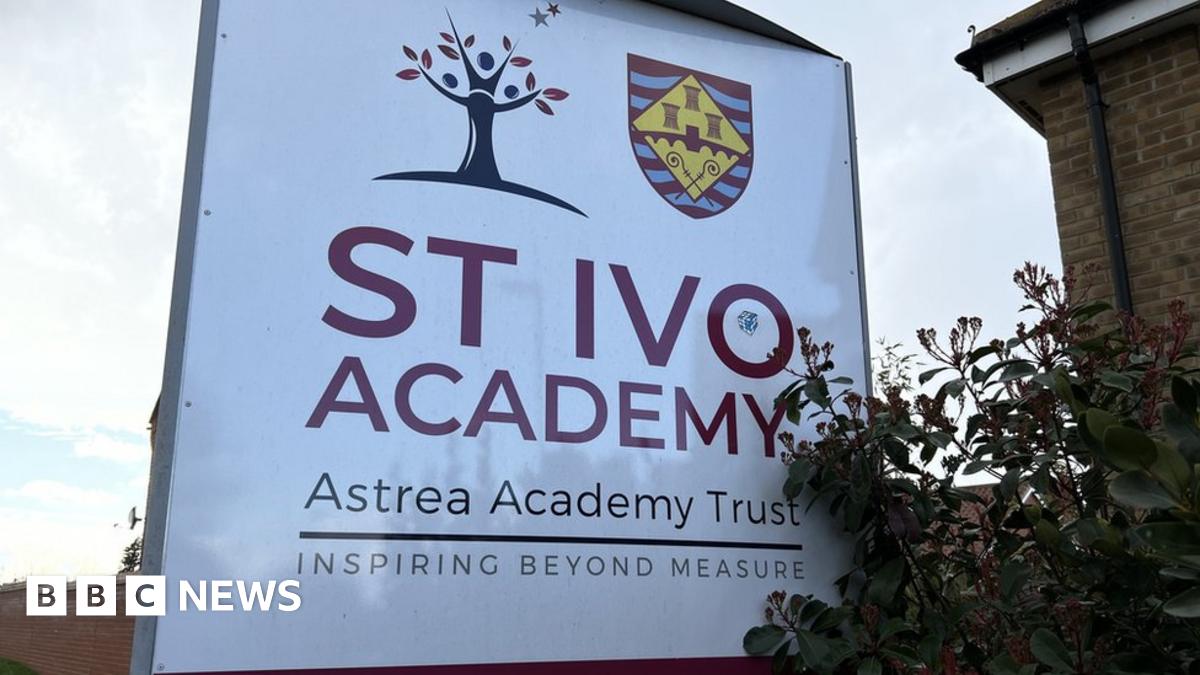St Ivo Academy staff to strike over 'draconian' school policy - BBC News