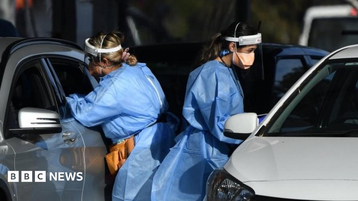 Covid: Sydney lockdown extended and curfew imposed on 2m people - BBC News