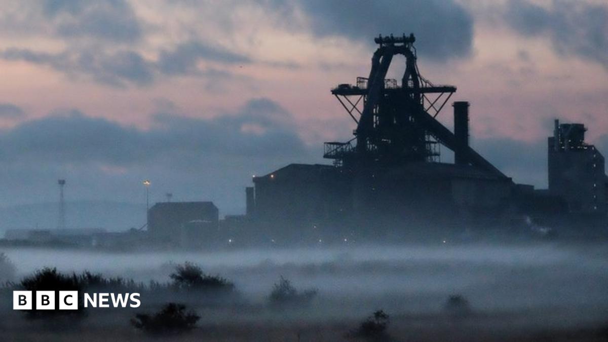 Redcar SSI steel plant: Locals fear knock-on effect - BBC News