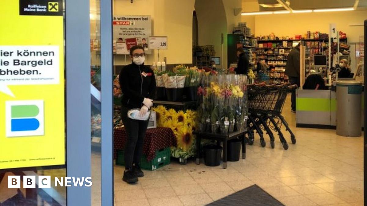Coronavirus: Why you now have to wear a mask in Austrian shops - BBC News