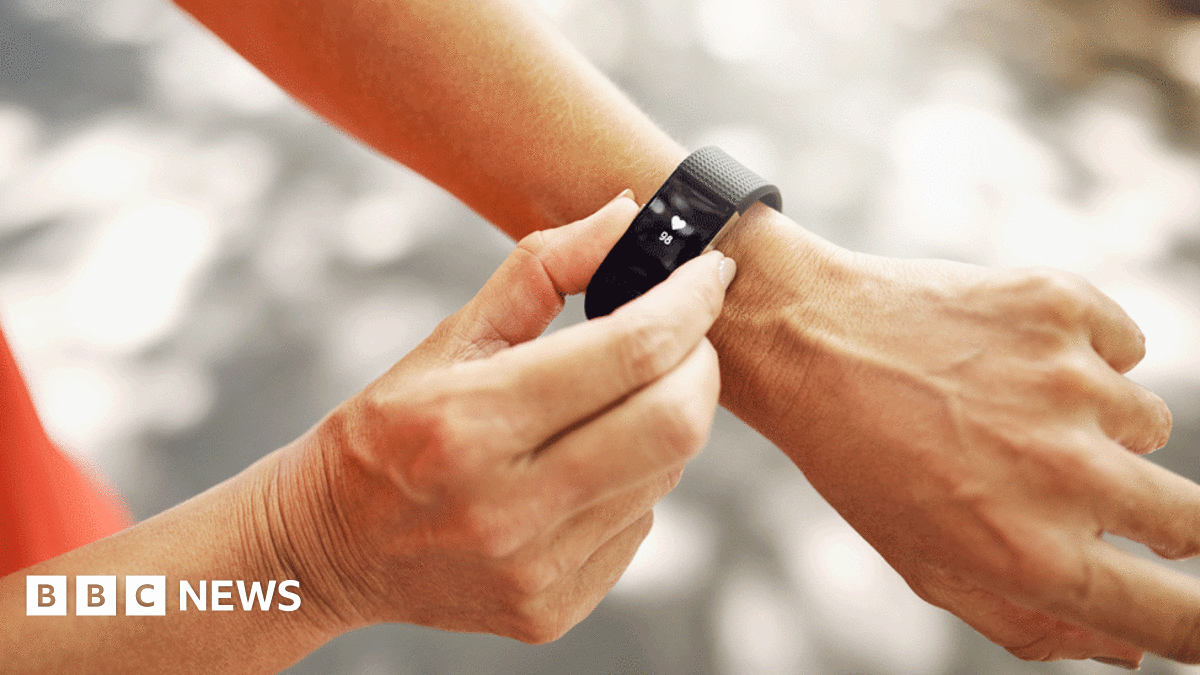 Fitbit data used to charge US man with murder - BBC News