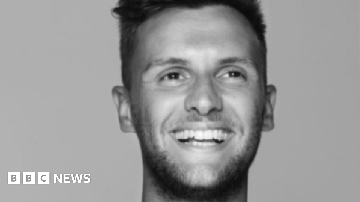 Group seeks 10,000 Stoke people to support city regeneration - BBC News