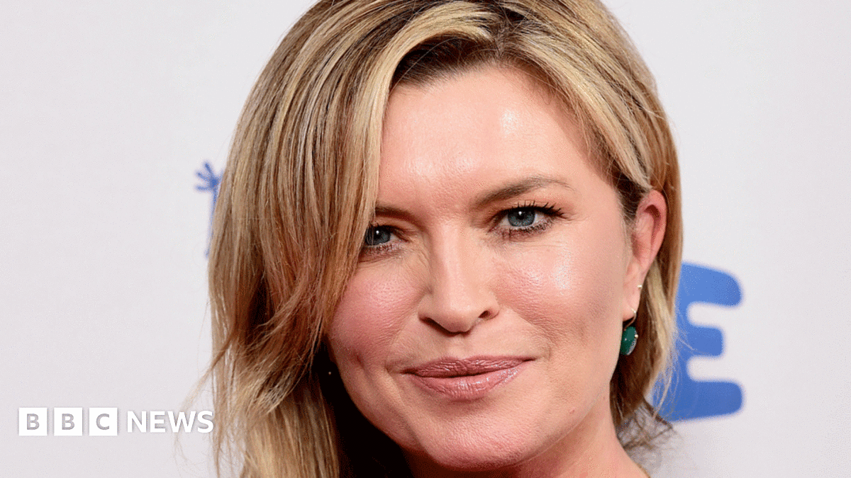 Tina Hobley 'in shock' at Jump's return - BBC News