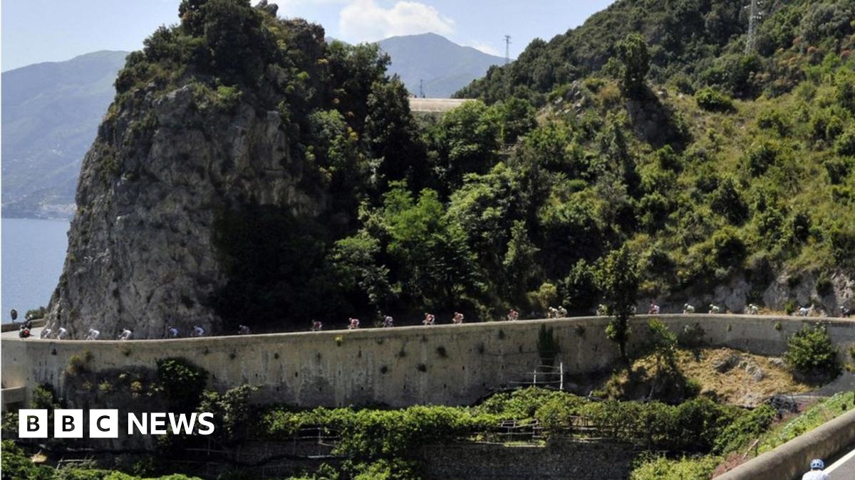 Italian mayor says he's putting his town up for sale - BBC News