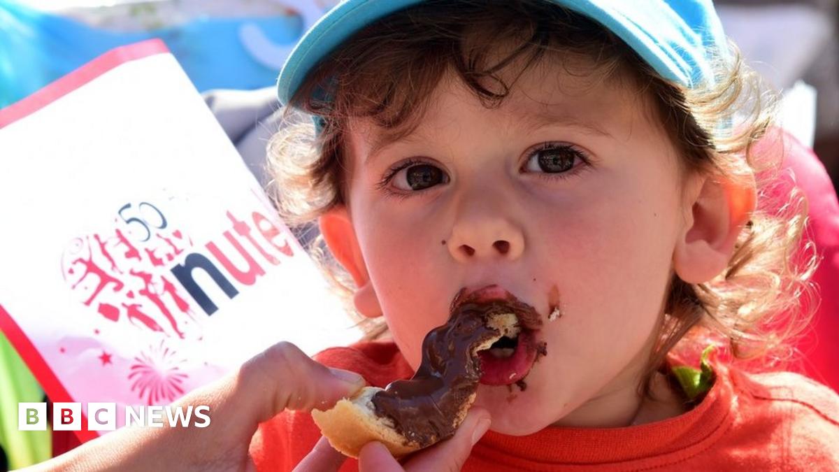 US government asks: How much Nutella do you eat? - BBC News