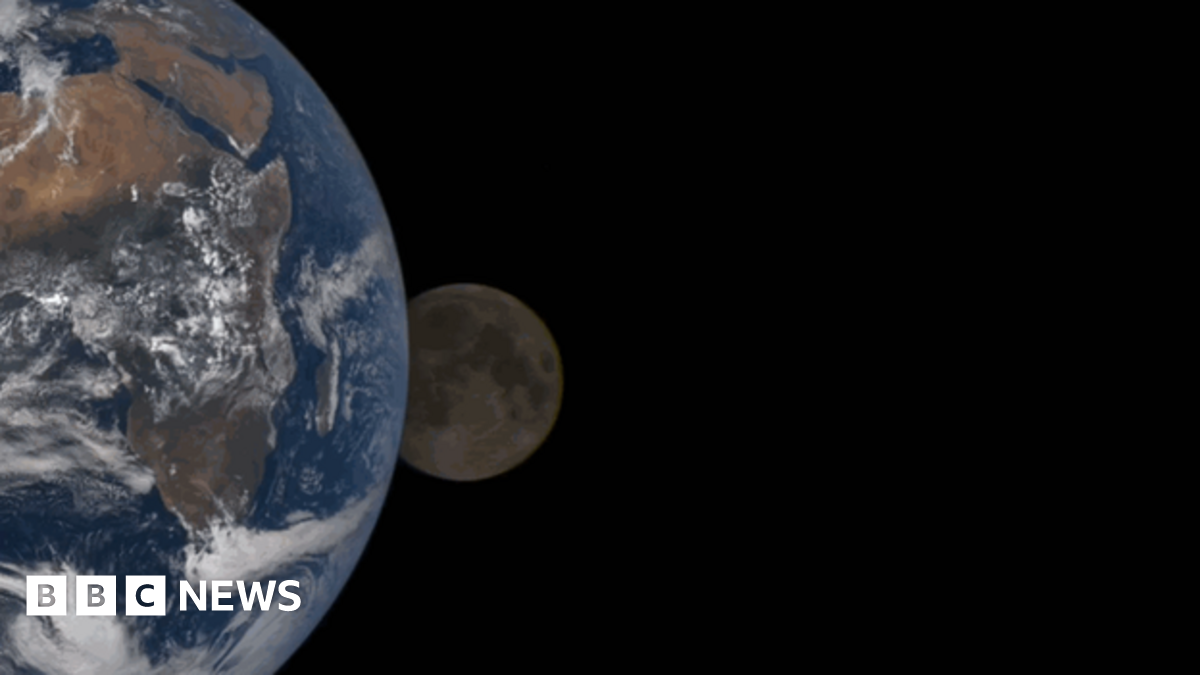 DSCOVR satellite's 'million mile camera' captures lunar eclipse - BBC News