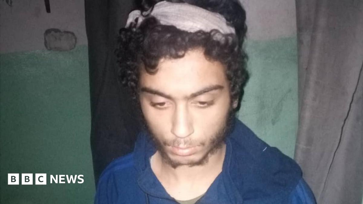 Yusuf Zahab: Australian teen feared killed in Syrian jail - BBC News
