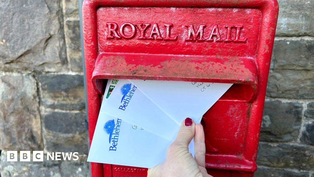 Christmas cards: Welsh Bethlehem tries to save tradition - BBC News