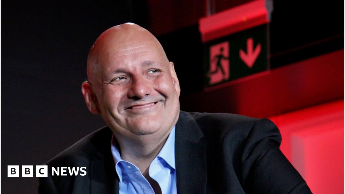 Claudio Callegari: Former Arsenal Fan TV star dies aged 58 - BBC News