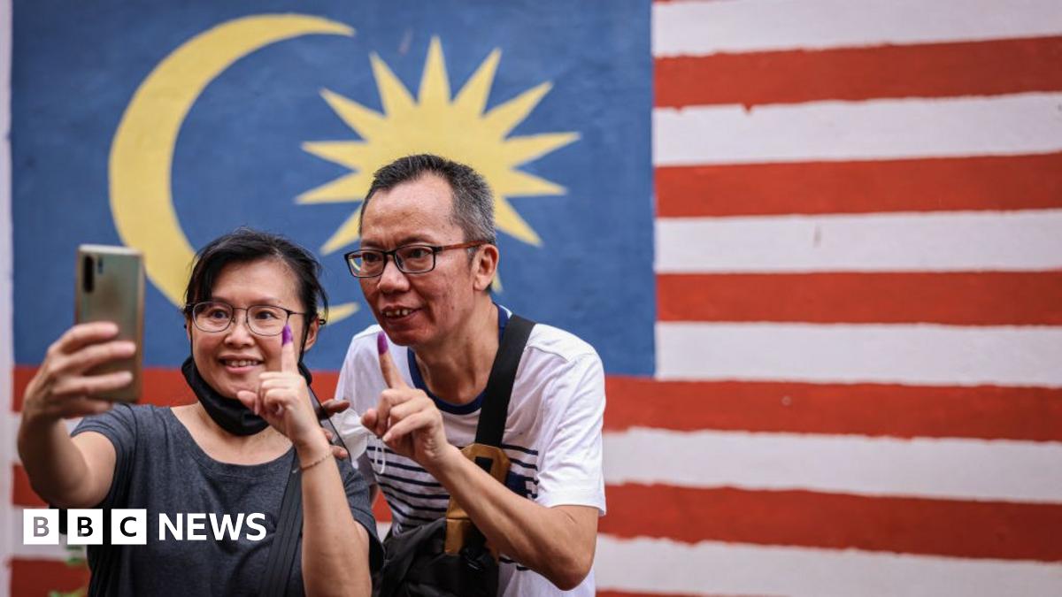 Malaysia election: Why isn't there a government yet? - BBC News