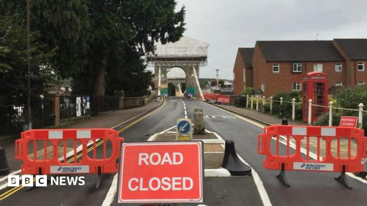Thousands of bridges 'not fit' for heaviest lorries - BBC News