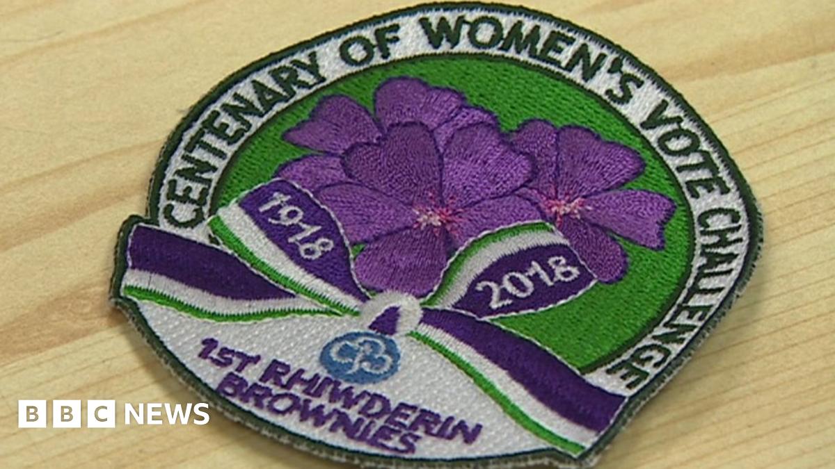 Guides and Brownies badge marks women's vote centenary - BBC News