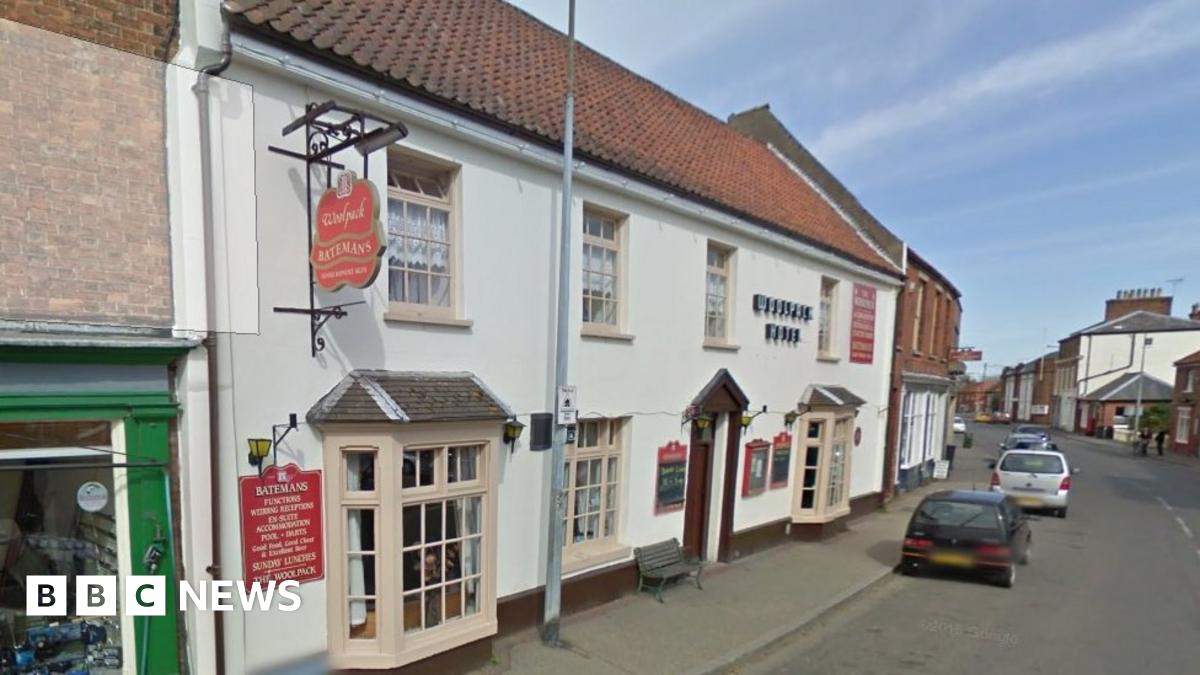 Man murdered after Wainfleet funeral wake 'altercation' - BBC News