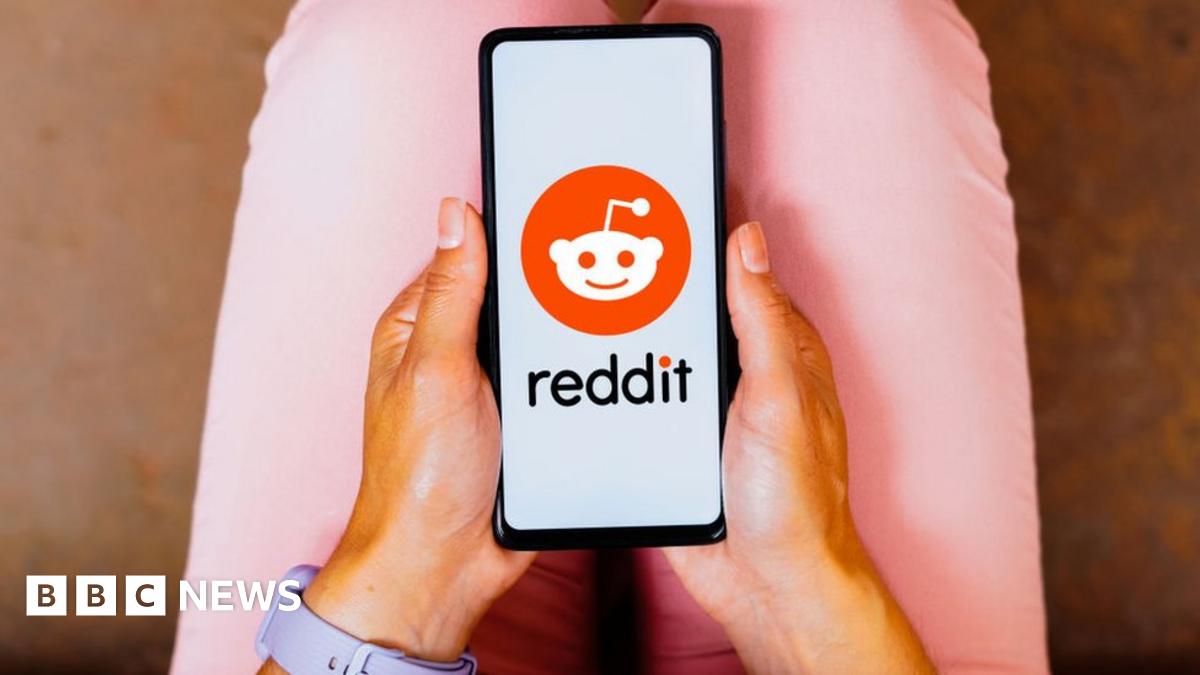 Reddit communities go dark in protest at changes - BBC News