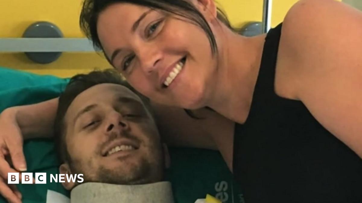Paralysed Magaluf stag-do groom 'moves foot' - BBC News