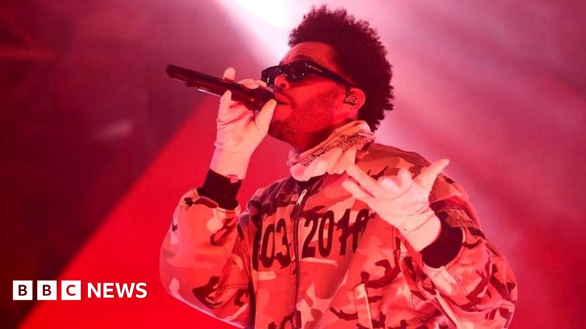 The Weeknd: Pop star changes his name to Abel Tesfaye - BBC News