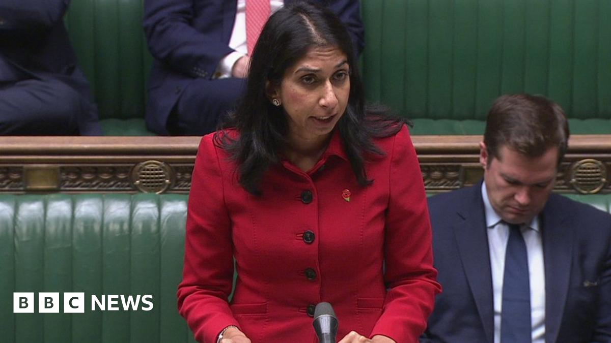 Suella Braverman insists she did not veto advice on migrants - BBC News