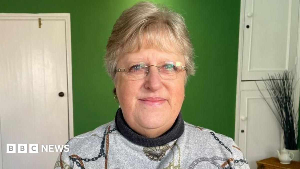 Post Office inquiry: Wells ex-postmistress blames people 'not computers ...