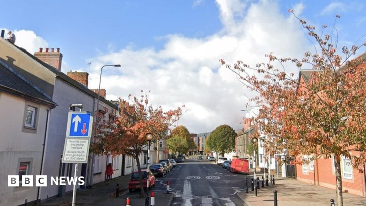 E-scooter rider, 27, seriously injured after Cardiff crash - BBC News